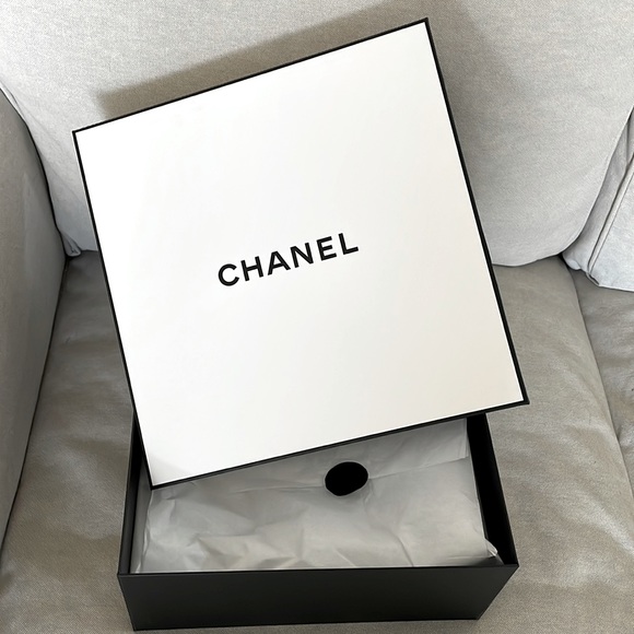 CHANEL | Other | Chanel Gift Box | Poshmark